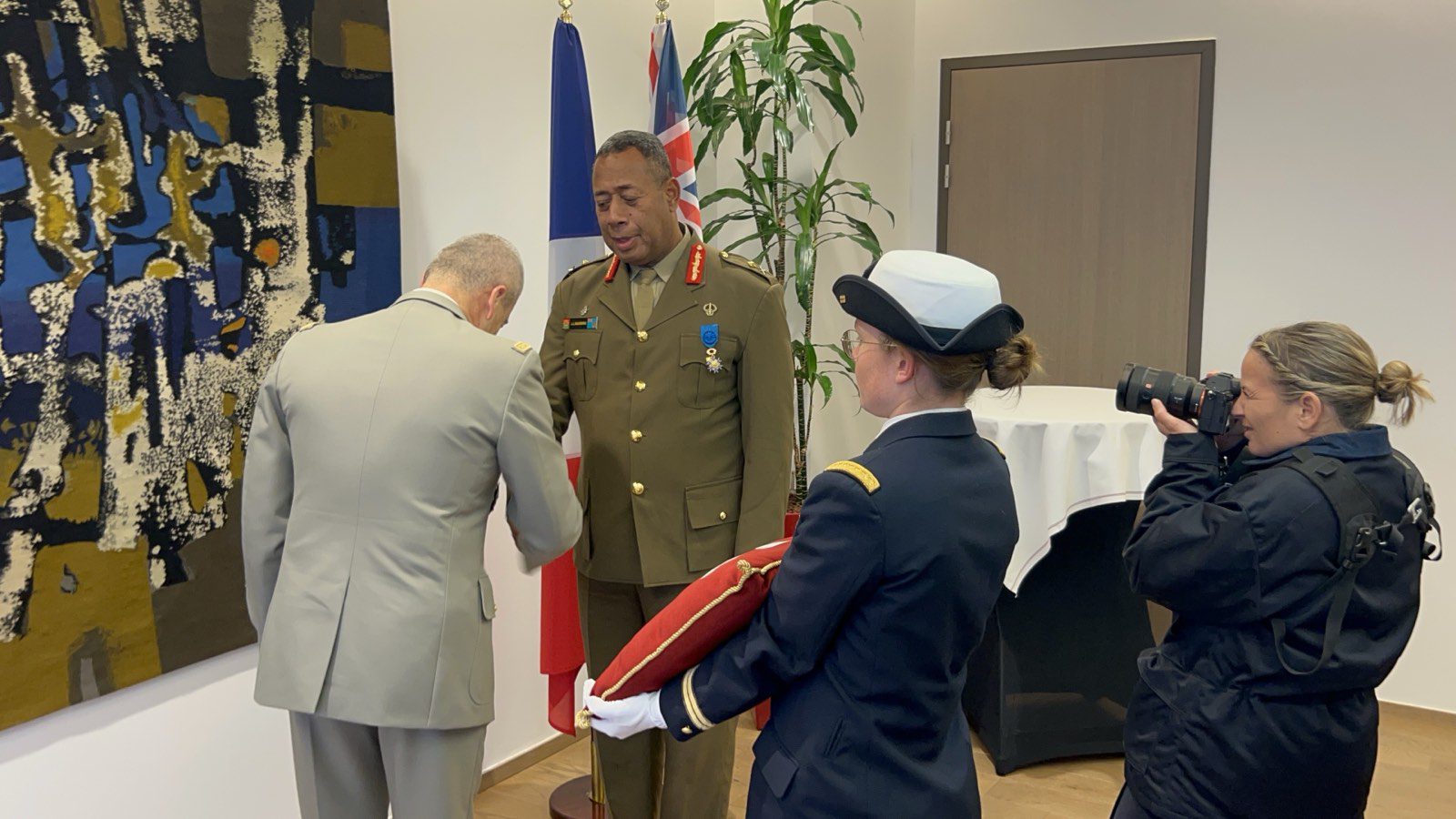 𝐀 𝐇𝐢𝐬𝐭𝐨𝐫𝐢𝐜 𝐇𝐨𝐧𝐨𝐫: 𝐂𝐨𝐦𝐦𝐚𝐧𝐝𝐞𝐫 𝐑𝐅𝐌𝐅 𝐑𝐞𝐜𝐞𝐢𝐯𝐞𝐬 𝐅𝐫𝐞𝐧𝐜𝐡 𝐍𝐚𝐭𝐢𝐨𝐧𝐚𝐥 𝐎𝐫𝐝𝐞𝐫 𝐨𝐟 ...