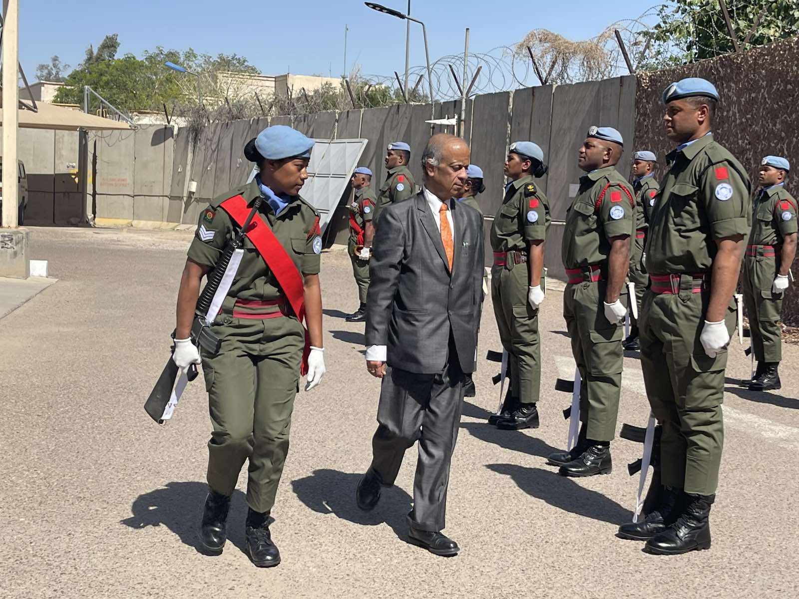 𝗨𝗦𝗚 𝗗𝗙𝗦 𝘃𝗶𝘀𝗶𝘁𝘀 𝗧𝗮𝘀𝗸 𝗙𝗼𝗿𝗰𝗲 𝗣𝗮𝗽𝗶𝗹𝗼𝗻𝗶 𝗧𝗿𝗼𝗼𝗽𝘀 – The Republic of Fiji ...